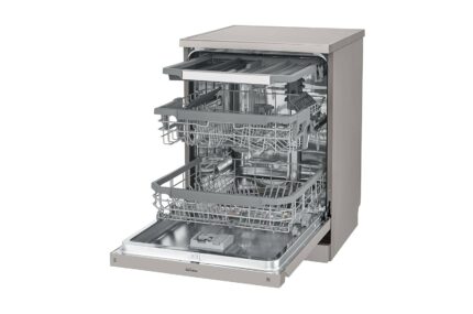 LG QuadWash Steam Dishwasher, 14 Place settings - New Vision